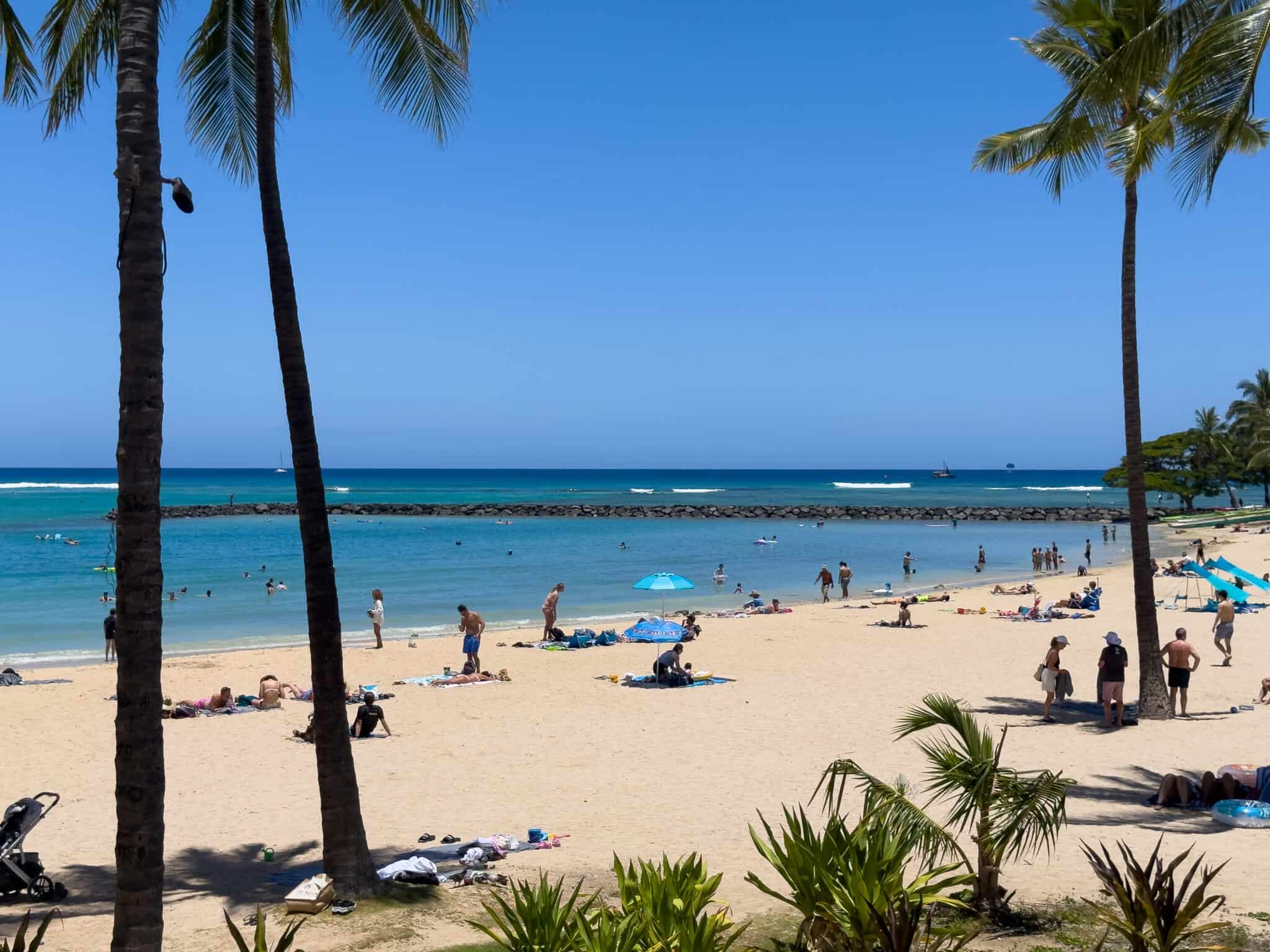 Kahanamoku Beach and Lagoon: A Paradise for Water Enthusiasts – Go Oahu
